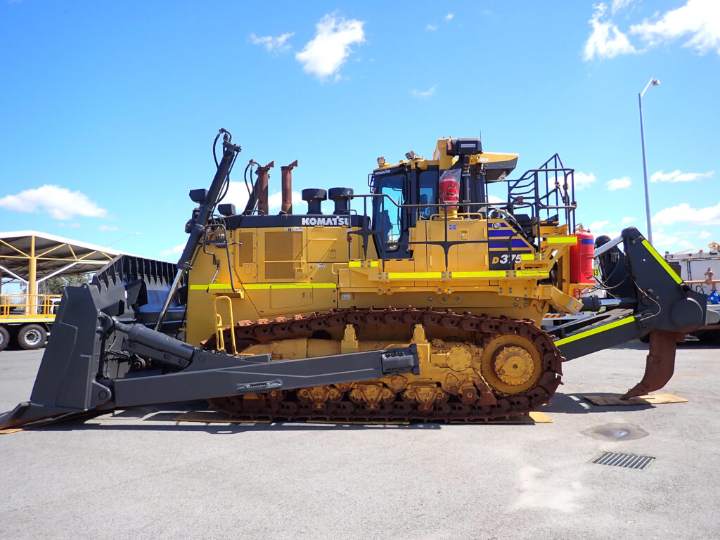 2023 Komatsu D375-8 Dozer | NMX